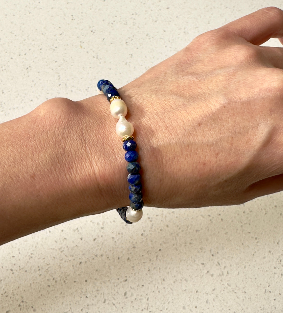 Ariel – aria-v.com